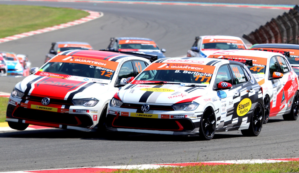 Extreme action at Kyalami produces thrilling racing | Blog | ALL THINGS ...