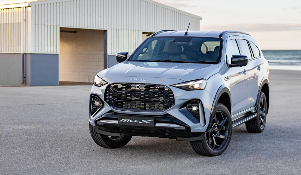 Sharper styling for the new Isuzu MU-X | Blog | ALL THINGS MOTORING ...