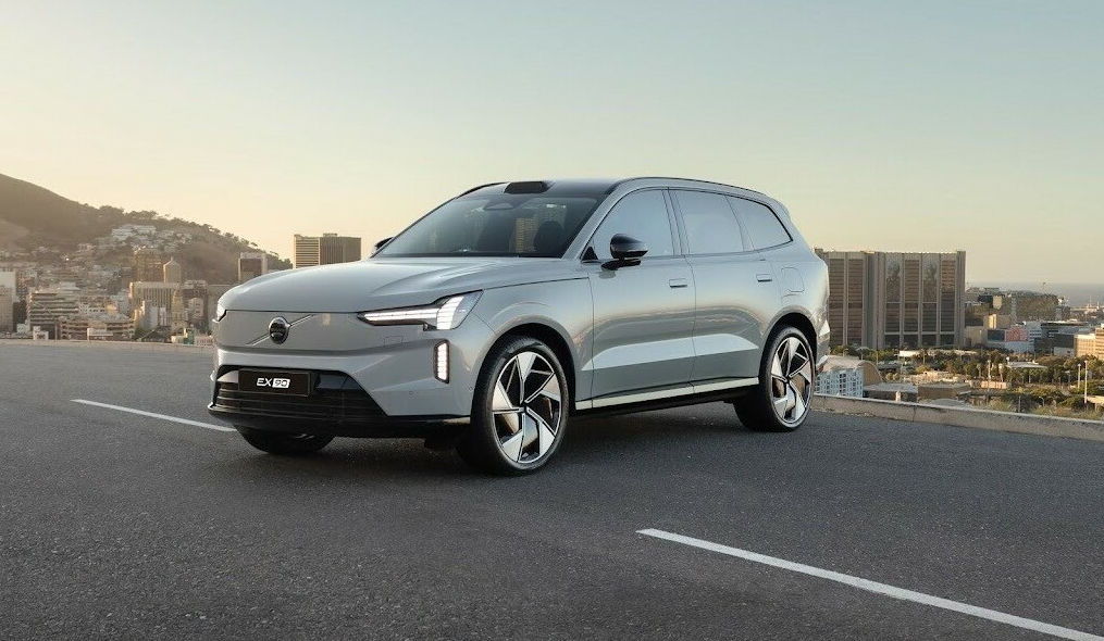 Volvo Ex90 Wins Stuff Gadget Awards 2025 Electric Car Of The Year | ALL ...